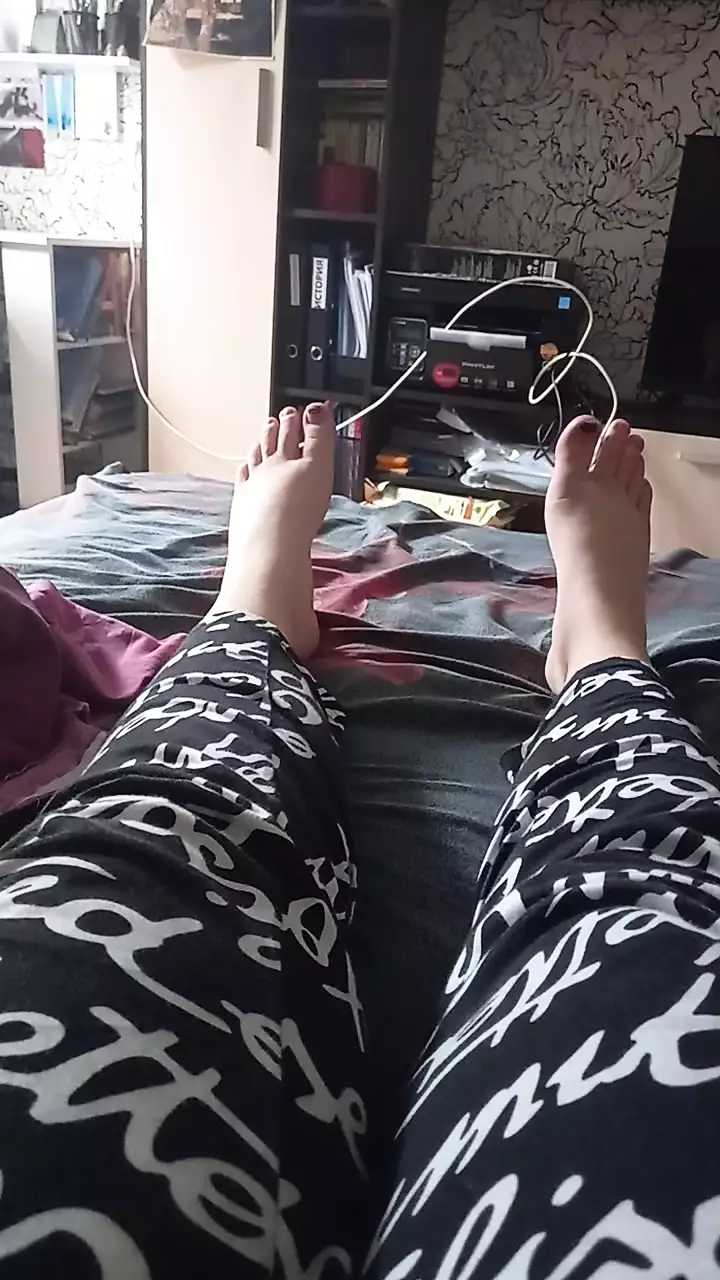 Beautiful Gorgeous Legs: Shemale Homemade Solo Porn feat. Trandin Vladislav | xHamster