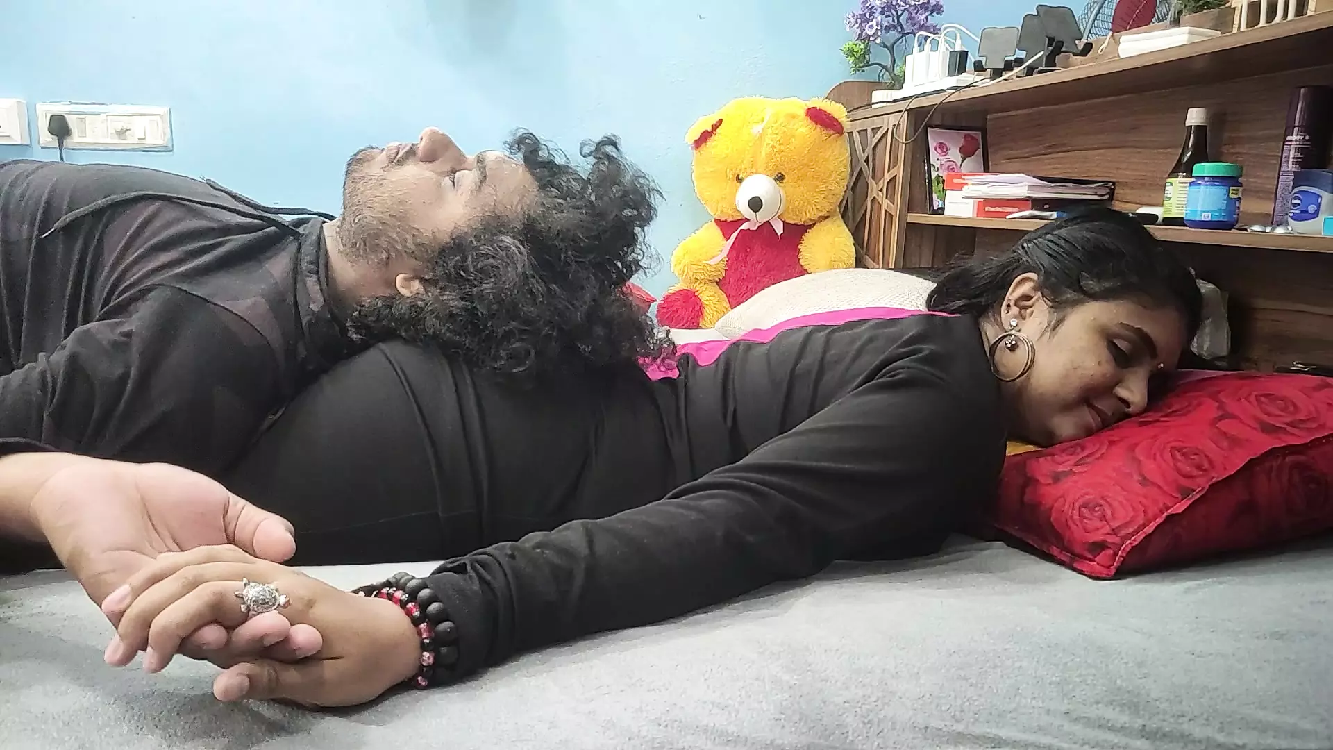 Malayali Couple Home Sex Vaishnavy And Sharun Raj Home Sex Mallu Couple Hot Romantic Sex In Home