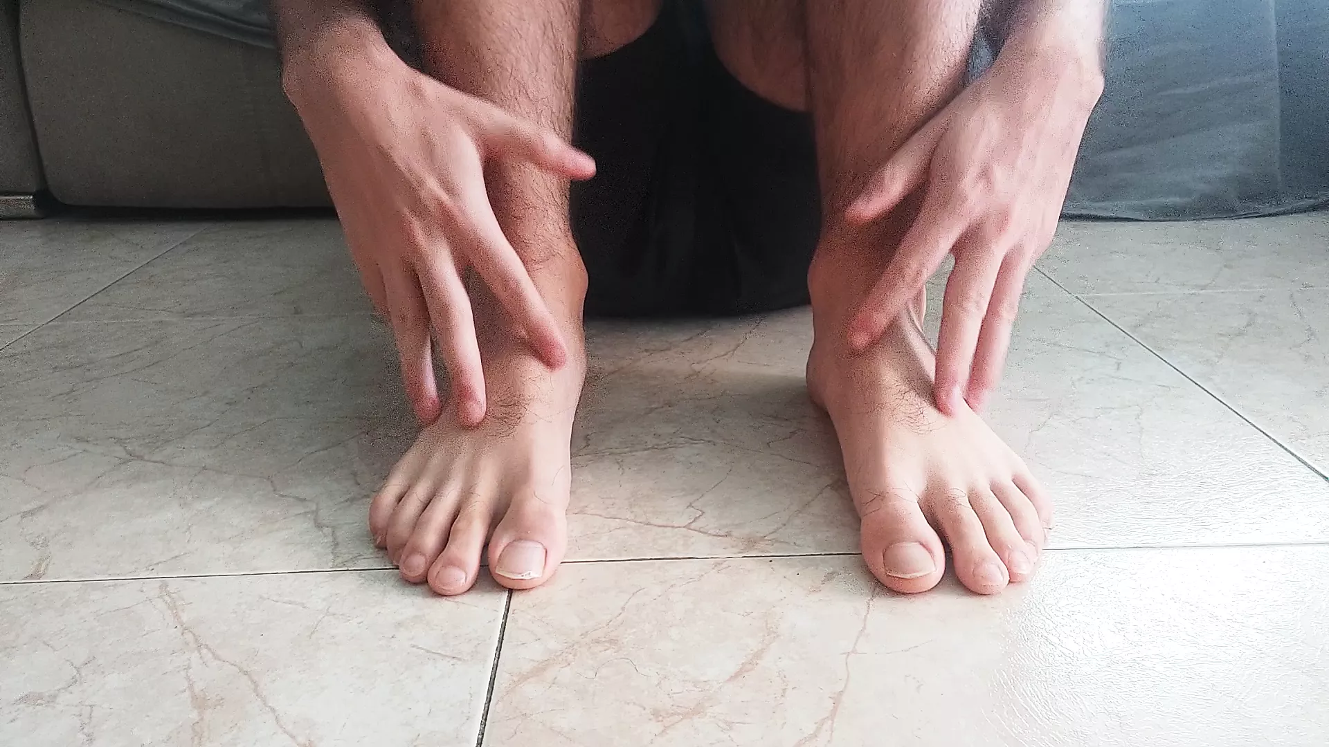 Hot White Massaging His Feet Foot Fetish Spanish Gay Average Body Porn