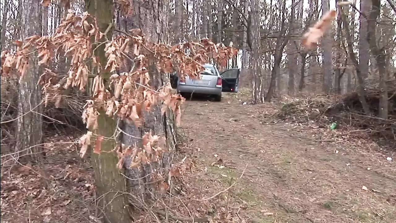 Une salope sexy se fait baiser brutalement par un homme masqué | xHamster