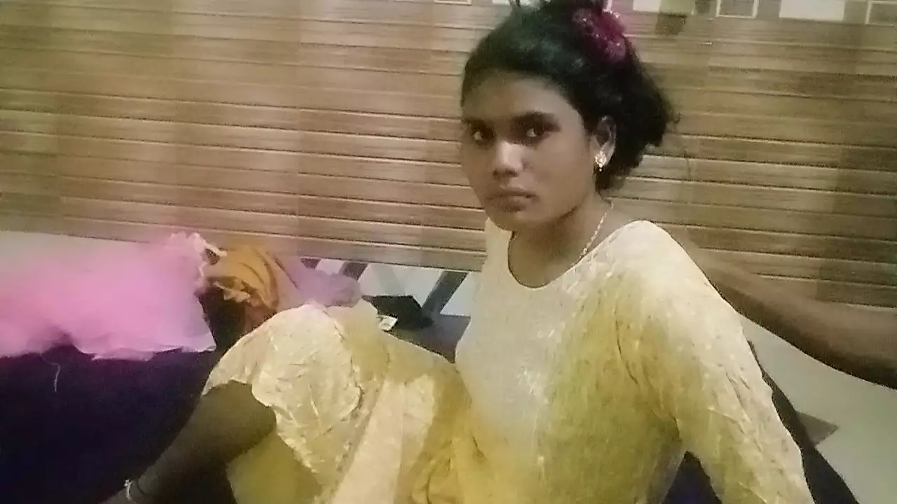 Kawan Baik Muda Desi India Saya Mengongkek Bilik Saya Kongkek Dasi