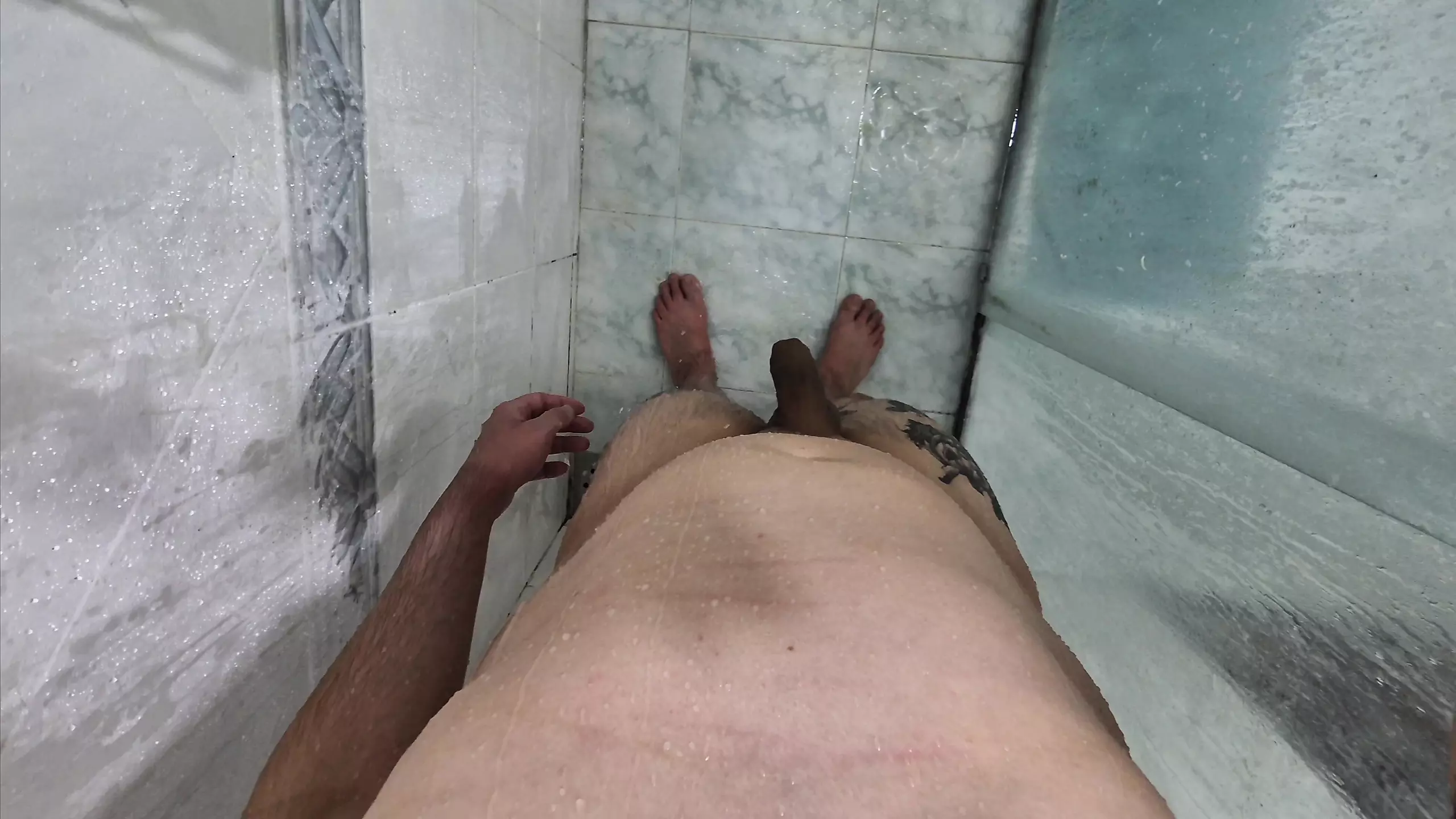 Ragazzo Paffuto Sotto La Doccia Iscriviti A My Onlyfans Lkingsbr 0519