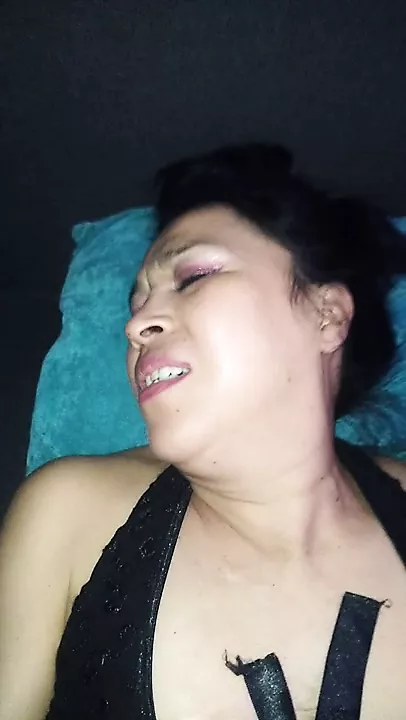 Soy Tu Puta Madura Mexicana Grita Mientras Se La Cogen Humiliation