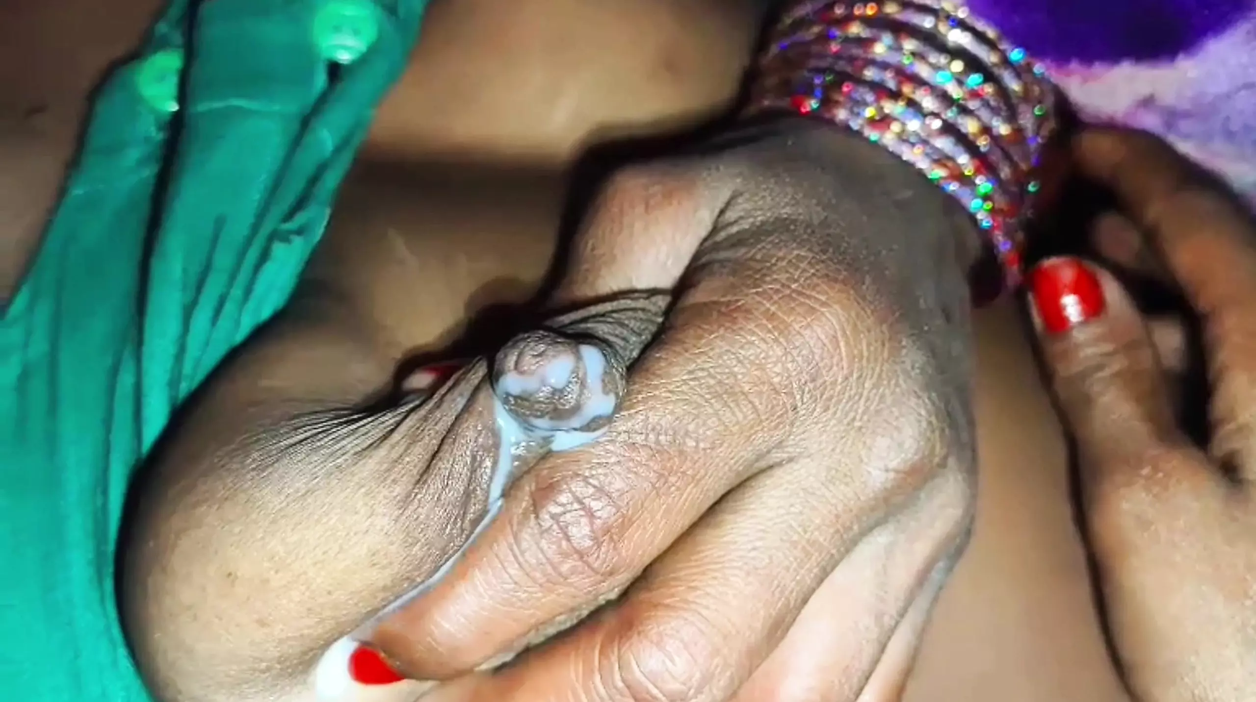 Bangali Pati Ne Apne Patni Se Lipstick Lgwake Ke Lund Ko Chuswaya Aur