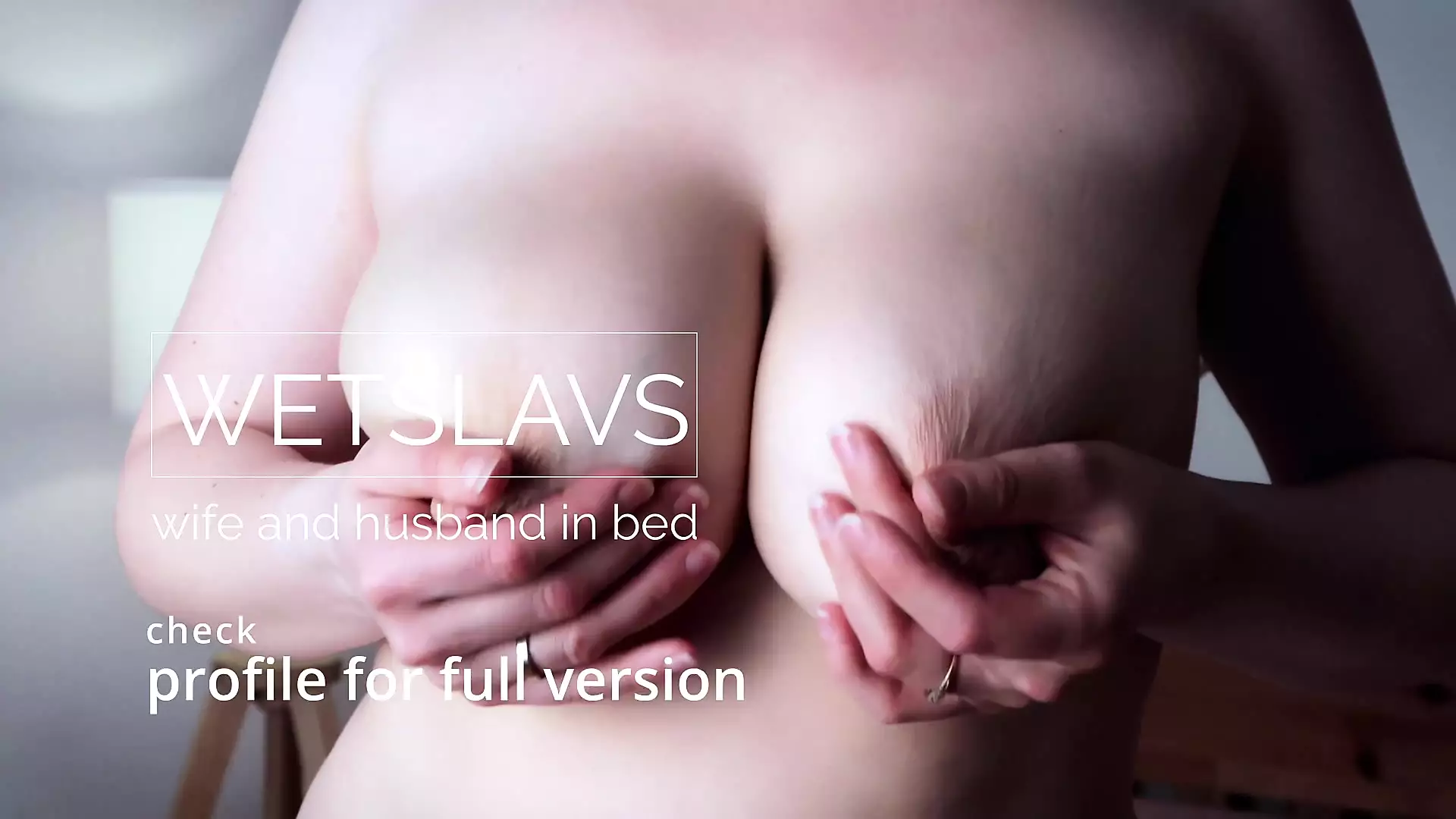 丈夫将肛门塞插入我的菊花并狠狠地操我 Xhamster