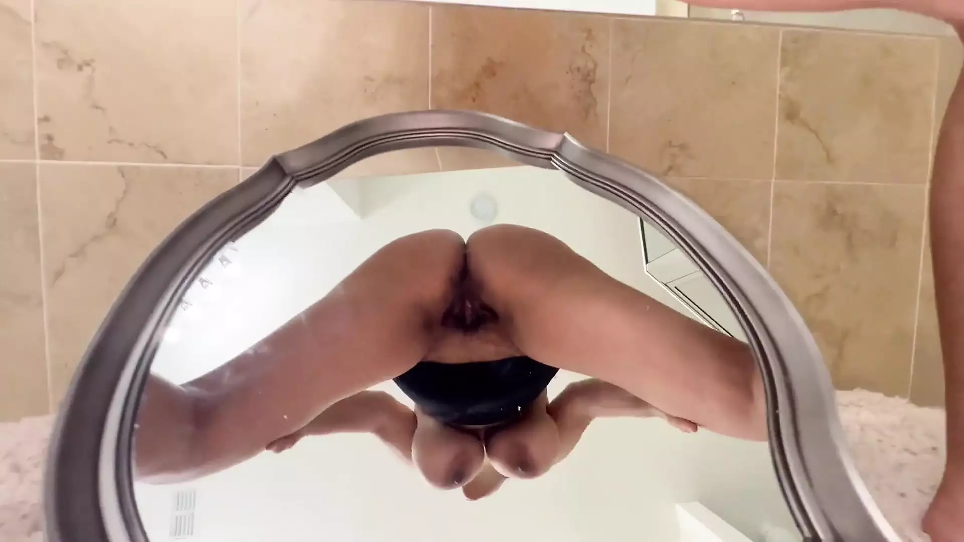 Free Milf Spreading Porn Videos Xhamster