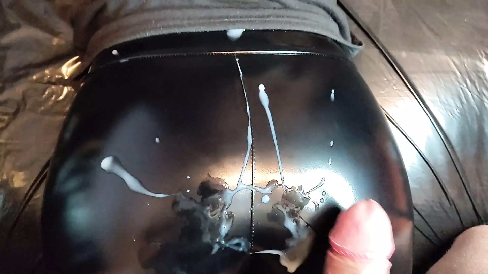 2 Cumshots Für Den Arsch In Schwarzen Lederleggings Xhamster