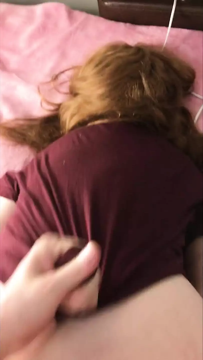 我在他工作的时候狠狠地操我邻居的老婆 Xhamster