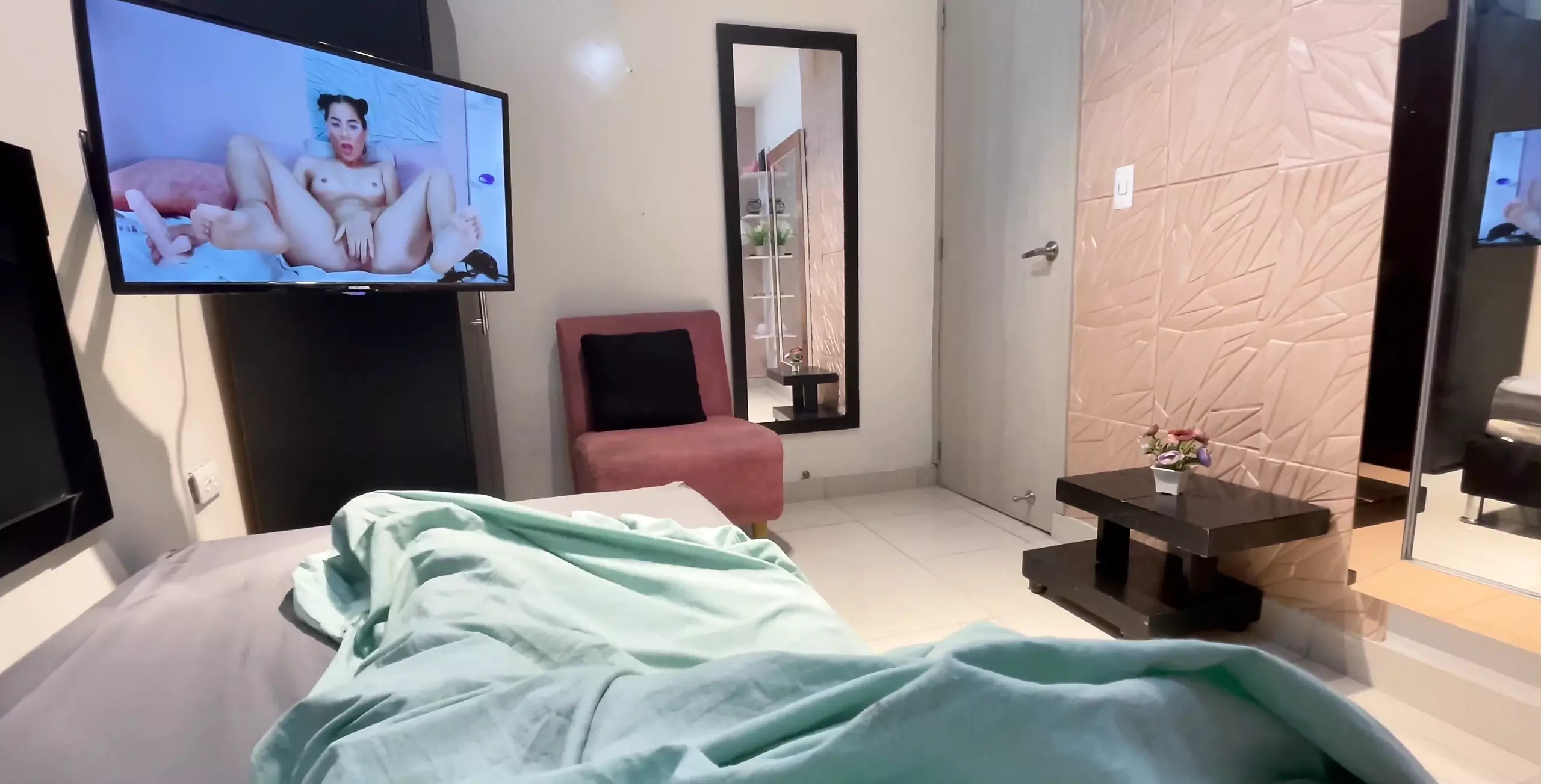 一个大黑屌吮吸 Xhamster