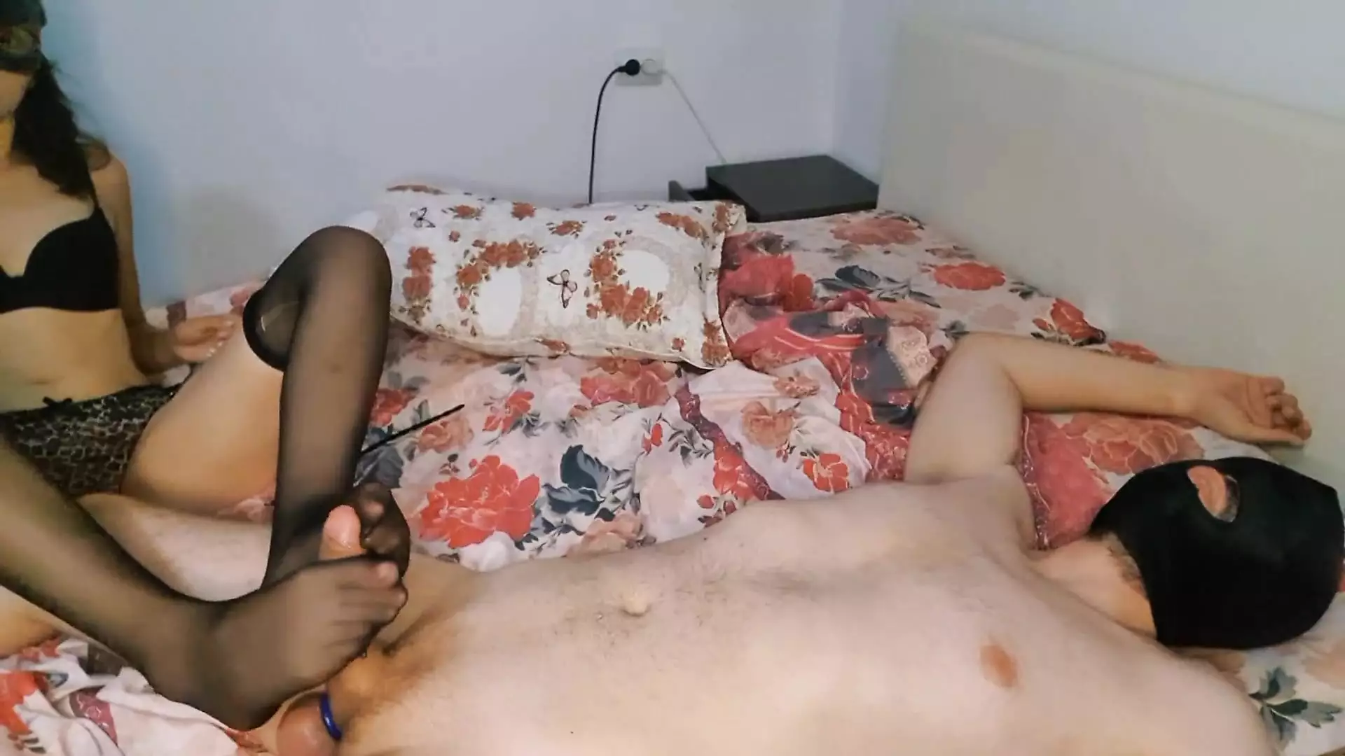 Sexy Stiefschwester Domina Strapon Pegging Mit Riesigem Strap On Dildo Arschfick Sondieren