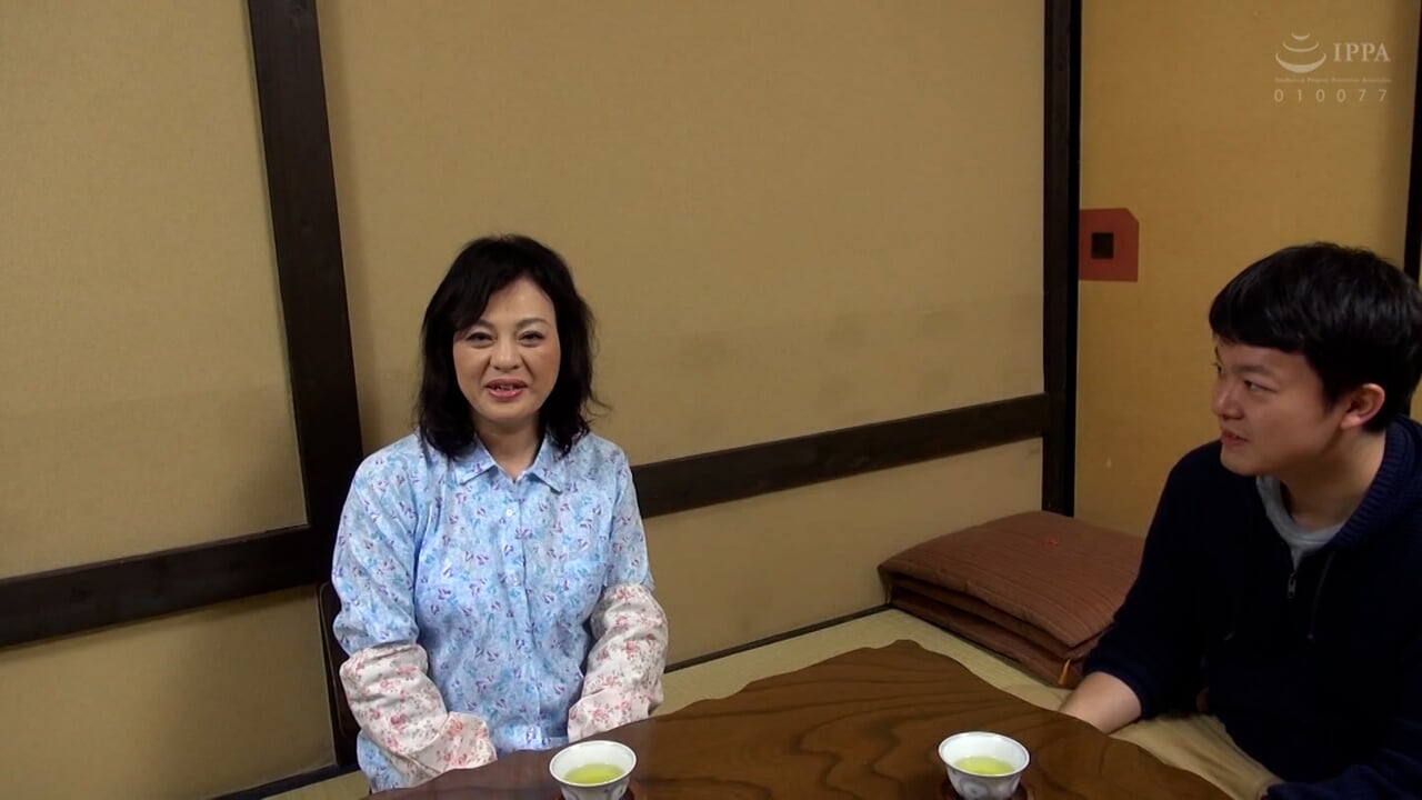 M789g09一次惊喜访问，寻找住在群马山区的漂亮熟女先生女士！一个享受与她的第一个av演员的性爱的农村成熟女人！ Xhamster 2465